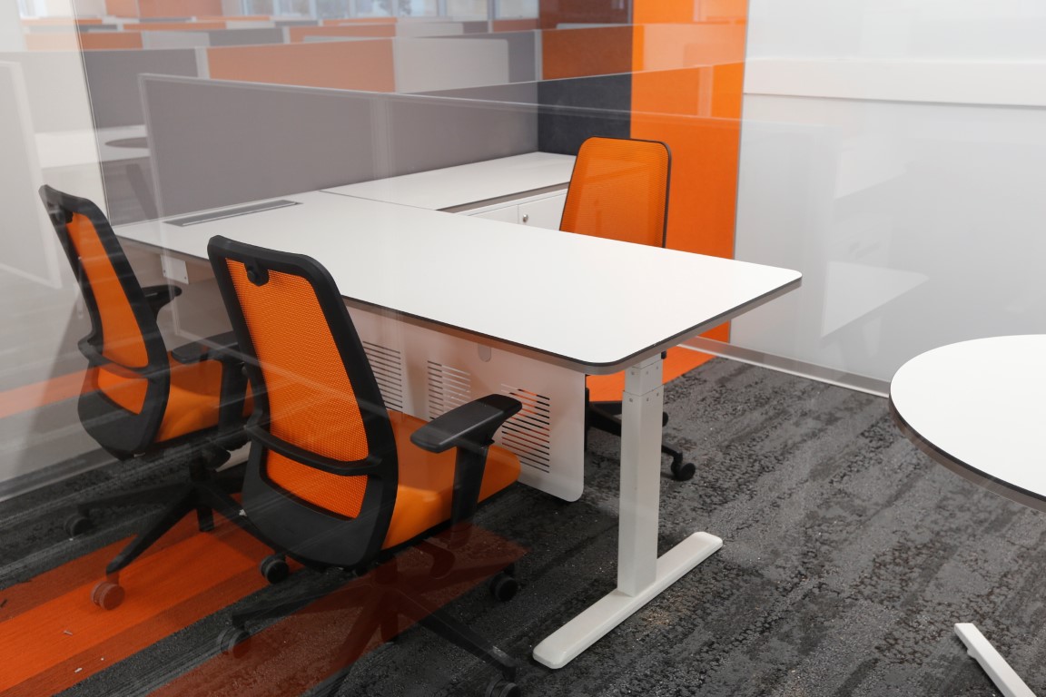 Cabin Table HAT – Space Management Systems India Pvt. Ltd.